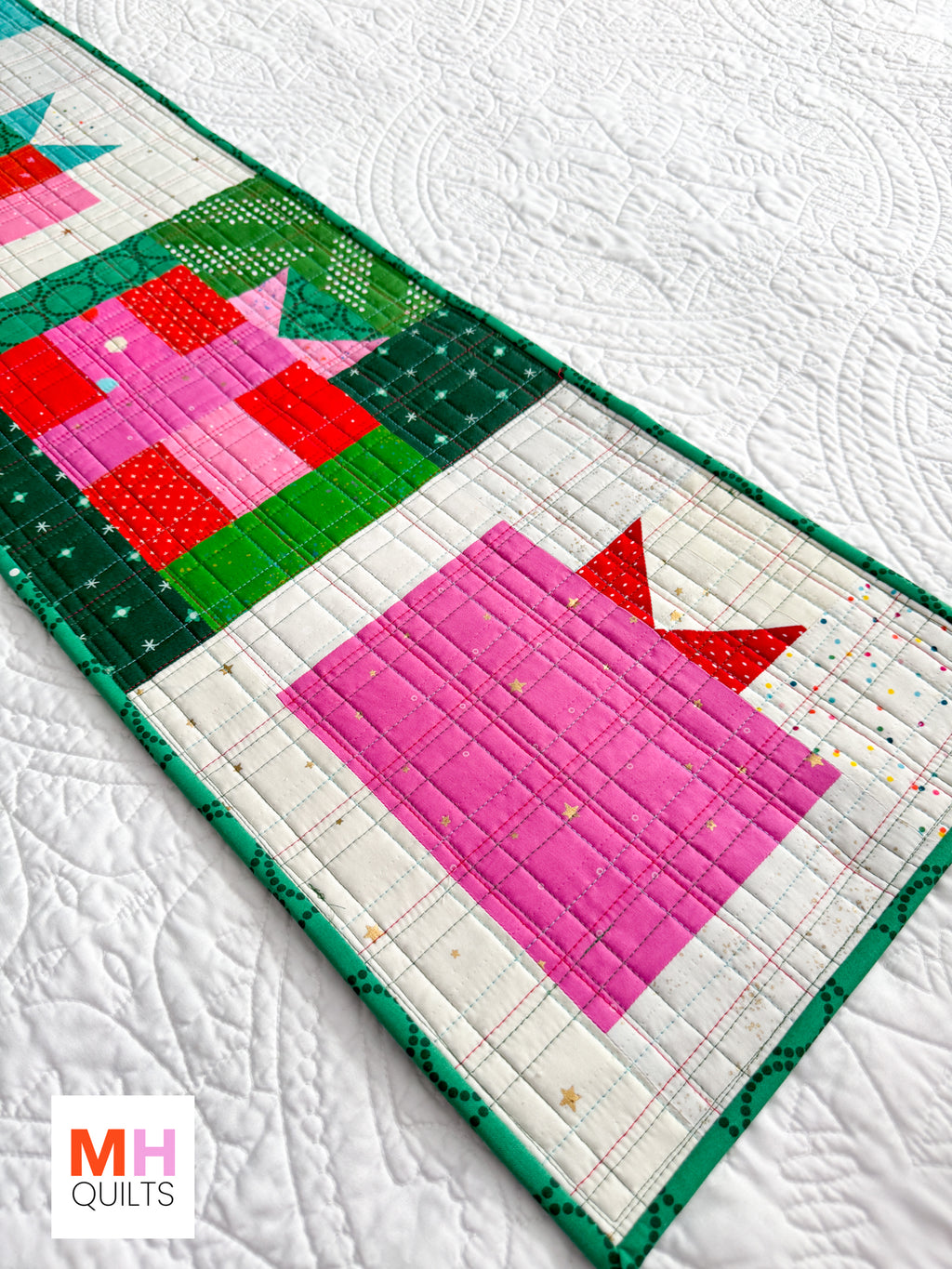Presents Quilt PDF Pattern – modernhandcraft